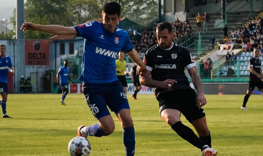 Susjedski derbi na Pecari okončan bez pobjednika, Kpan dva puta pogađao ... Susjedski derbi na Pecari okončan bez pobjednika, Kpan dva puta pogađao ...