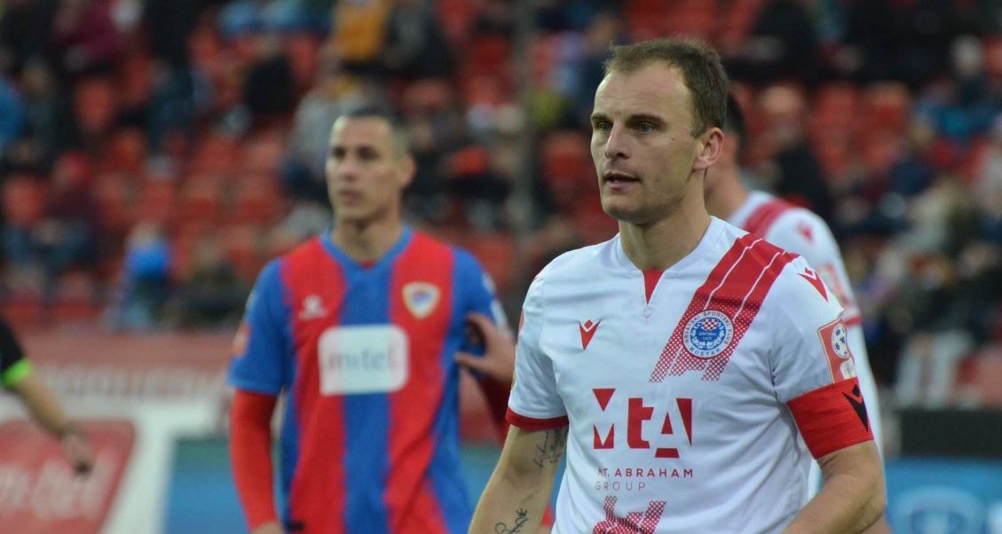 Raspored 11. kola Premijer lige: Bogat program u subotu, veliki derbi u ... Raspored 11. kola Premijer lige: Bogat program u subotu, veliki derbi u ...